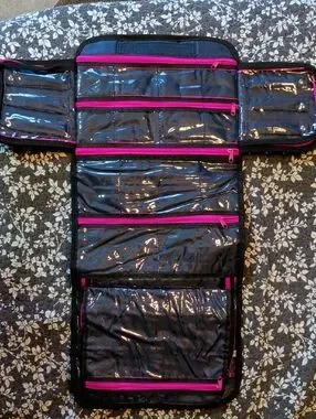 Silpada | Storage & Organization | Silpada Designs Tri Fold Folding ...